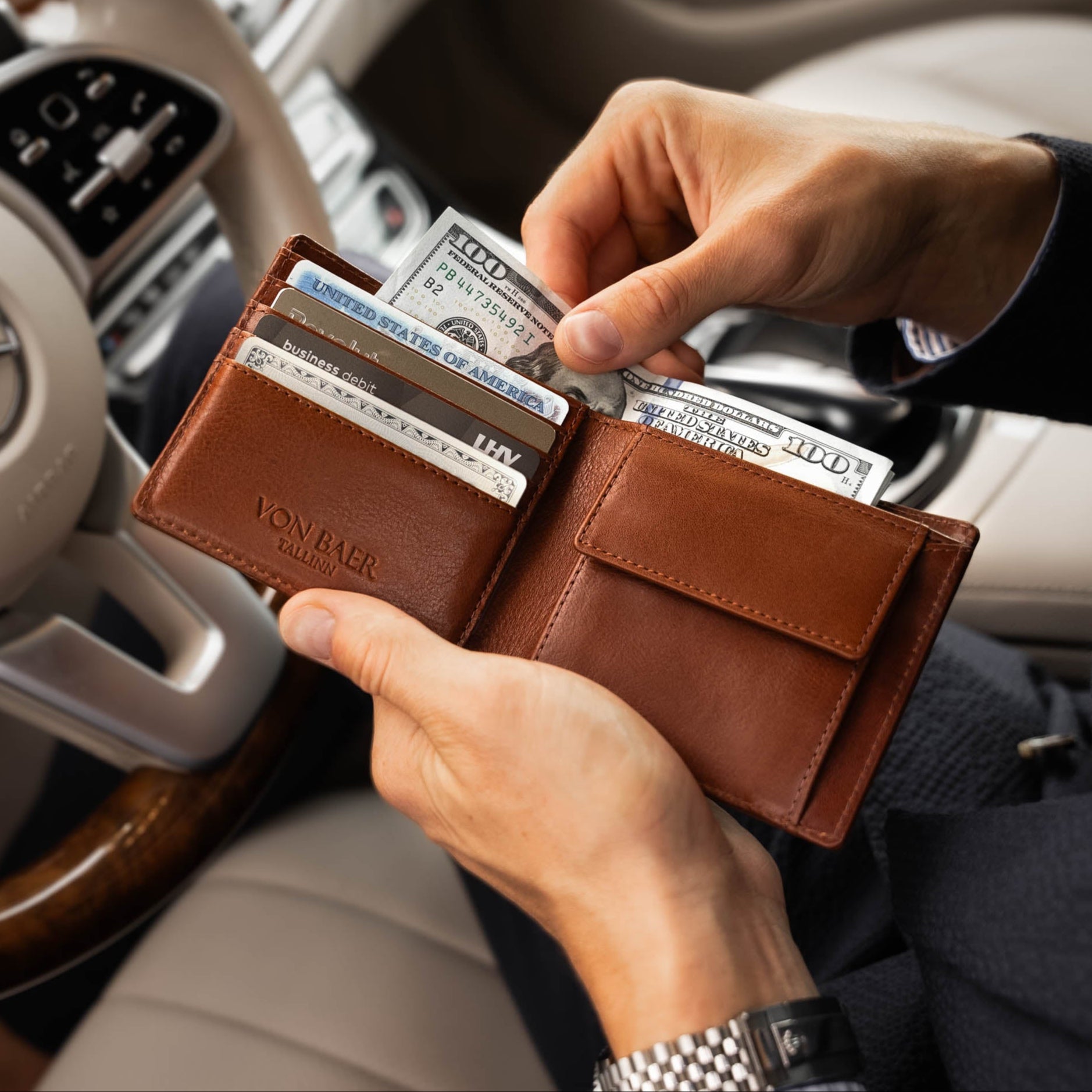 Italian Full Grain Leather Bifold Wallet for Men - Von Baer UK